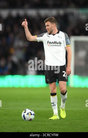 Derby County's Callum Elder and Preston North End's Brad Potts during ...
