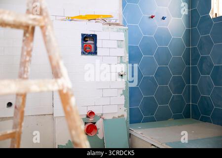 Repair works in empty bathroom Stock Photo - Alamy