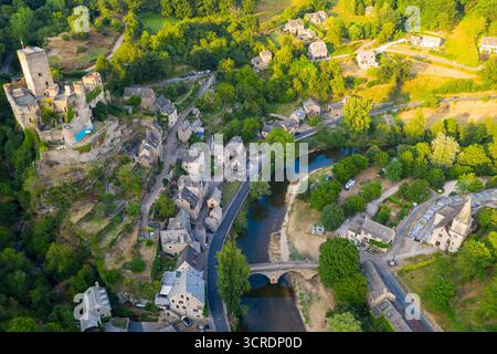 Aerial view of Belcastel landmark in Lacave, France Stock Photo - Alamy