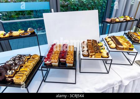 Mousse cakes decorated with caramel Stock Photo - Alamy