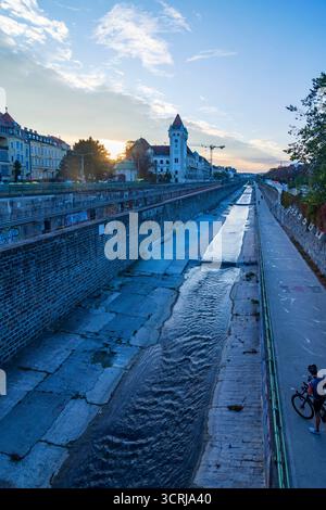 Vienna: river Wienfluss, Town Hall for 13. and 14. district in 13 ...