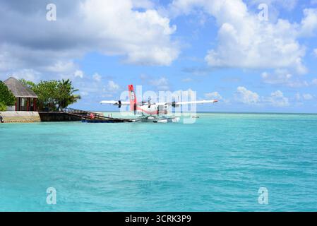 Seaplane transfer terminal in the Maldives, Trans Maldivian airways ...