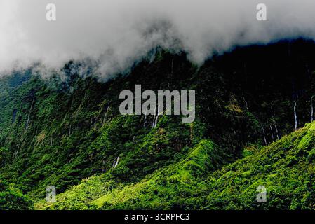 Inside an extinct Tahitian Volcano Stock Photo - Alamy
