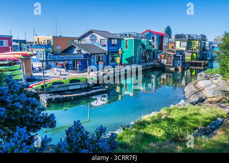 Canada, British Columbia, Victoria, Fisherman's Wharf, houseboats ...