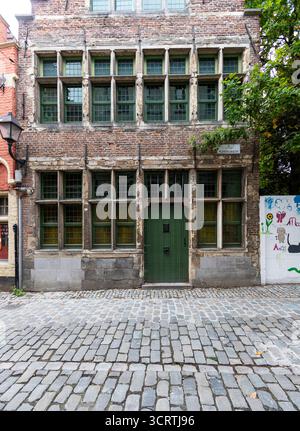 Patershol, house facade, architecture, green area, district, view ...
