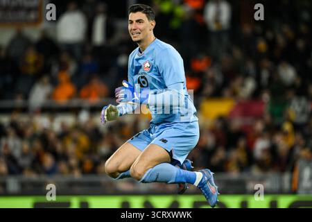 Berke Ozer of LOSC Lille gestures during the UEFA Europa League MD2 ...