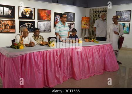 October 18, 2025, Kolkata, West Bengal, India: An artist makes final ...