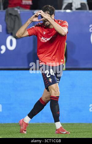 Alejandro Catena of CA Osasuna in action during the LaLiga EA Sports ...