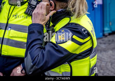 AMSTERDAM - Police officers at work. ROBIN UTRECHT /ANP netherlands out ...