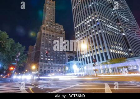 NEW YORK, NEW YORK - JUNE 20: New York City Mayor Zohran Mamdani poses ...