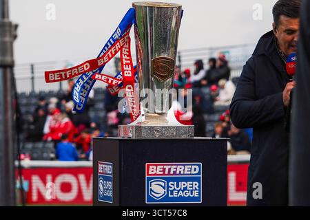 Hull, United Kingdom . 4 October, 2025. Pictured left to right, Oliver ...