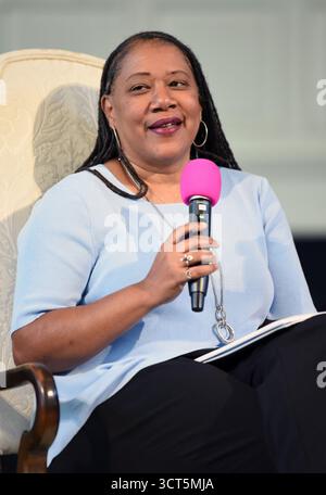 Ga. 04th Oct, 2025. Rose Scott, Stacey Abrams at a public appearance ...