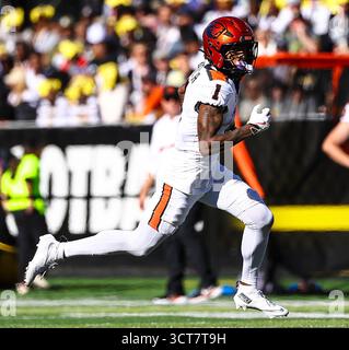 October 4, 2025: Oregon State wide receiver Trent Walker (7) runs with ...