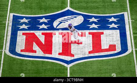 London, UK. 5 October 2025. Eric Wilson, Vikings Linebacker, during the ...