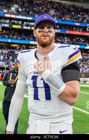 London, UK. 5 October 2025. Carson Wentz, Vikings Quarterback, passes ...