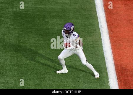 Minnesota Vikings wide receiver Myles Price (4) walks off the field ...