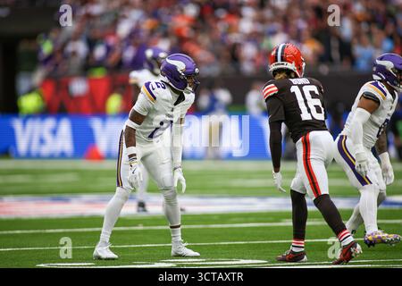 Minnesota Vikings cornerback Isaiah Rodgers (2) warms up before an NFL ...