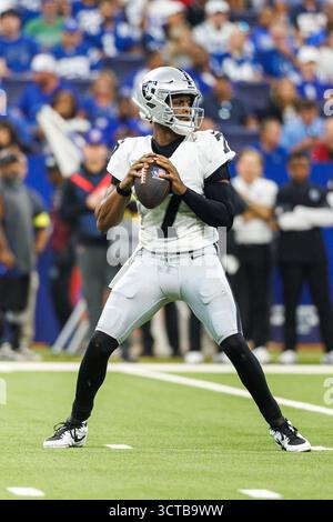 Las Vegas Raiders quarterback Geno Smith passes against the Denver ...
