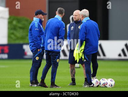 Scotland assistant coach Alan Irvine during the FIFA World Cup European ...