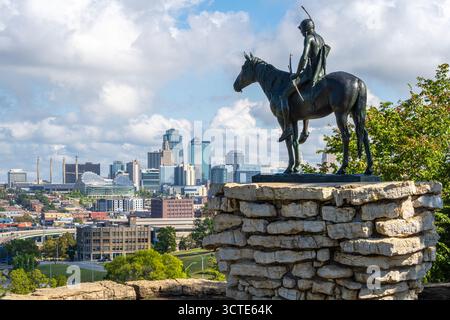 The Scout overlooking downtown Kansas City Stock Photo - Alamy