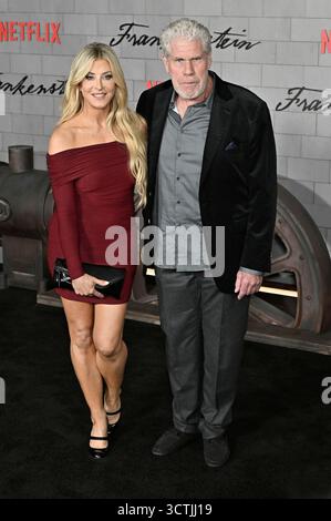 Ron Perlman bei der Premiere der 2. Staffel der Amazon Prime Video ...