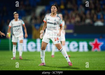 Momoko TANIKAWA of Bayern Munich during the UEFA Women's Champions ...