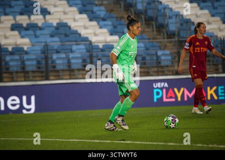 goalkeeper Rachele Baldi (24) of AS Roma and Jada Conijnenberg (9) of ...