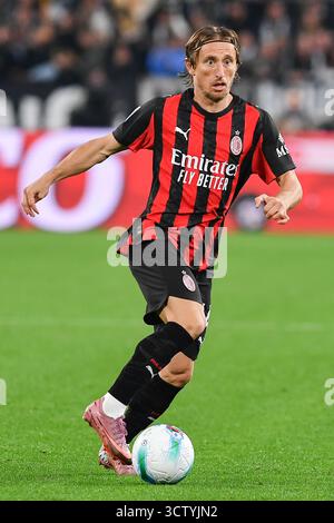 Luka Modric of AC Milan seen in action during Serie A 2025/26 football ...
