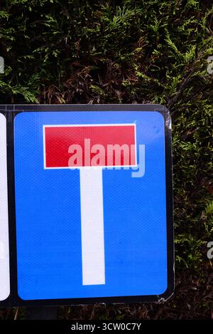 UK Road Signs, Sheffield, England, UK Stock Photo - Alamy