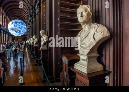 Dublin, October 5th 2025: Bust of Rosalind Franklin in The Long Room at ...