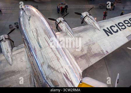 Restored vintage passenger airliner Stock Photo - Alamy