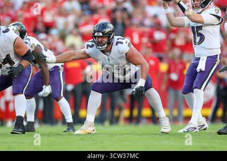 Baltimore Ravens guard Andrew Vorhees (72) lines up for a play during ...