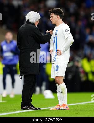Greece manager Ivan Jovanovic (left) during a training session at the ...