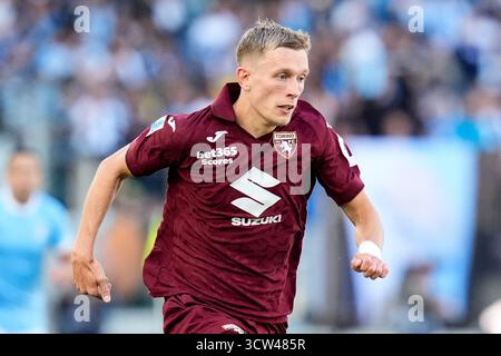 Turin, Italy. 04th Oct, 2025. TURIN, ITALY - NOVEMBER 8: Dusan Vlahovic ...