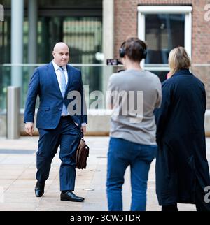 THE HAGUE - Thierry Aartsen, outgoing State Secretary for Public ...