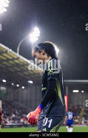 Phallon Tullis Joyce (91 Manchester United) warming up durning the WSL ...