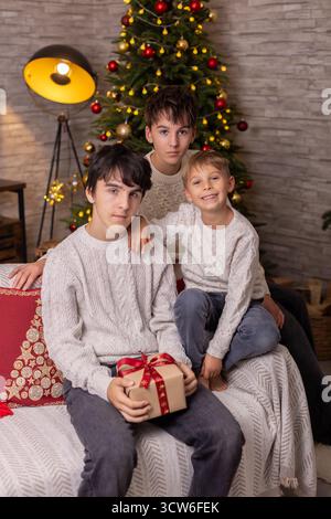 Walnut shells boats Stock Photo - Alamy