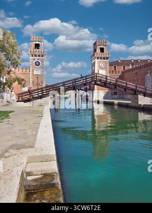 entrance, bridge, moat, water canal, old fortress, Kerkyra, Corfu ...