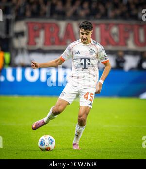 Frankfurt, Deutschland. 04th Oct, 2025. Aleksandar Pavlovic. (Re) Gegen ...
