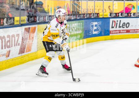21/10/2025, Ambri, Gottardo Arena, NL: HC Ambri-Piotta - SC Bern, #89 ...