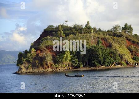 Moluccan islands around the island of Muari Stock Photo - Alamy