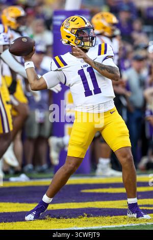 October 25, 2025: The LSU football team runs out of the tunnel prior to ...