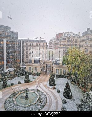A view of Paris, France during a snowfall on January 30, 2019. (Photo ...