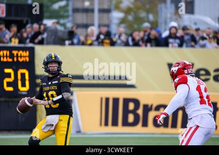Hamilton Tiger-Cats quarterback Bo Levi Mitchell passes the ball ...