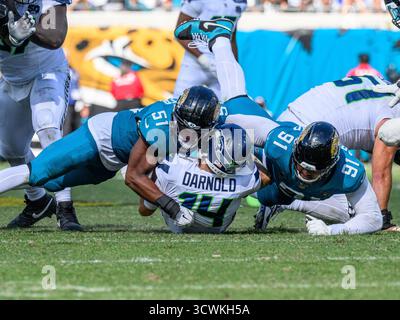 Jacksonville Jaguars defensive tackle Arik Armstead (91) rushes during ...