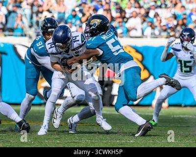 Jacksonville Jaguars defensive tackle Arik Armstead (91) rushes during ...