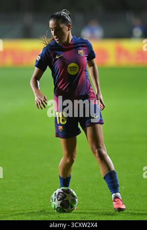 Kika Nazareth of F.C. Barcelona celebrates after scoring the goal of 0 ...