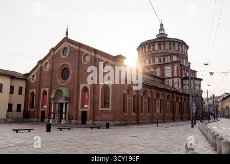 Santa María Della Grazie, Cenáculo de Leonardo Da Vinci. Milano, Italy ...