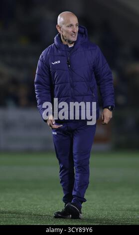 Alan Dickens Head Coach of Newcastle Red Bulls embraces Brett Connon ...