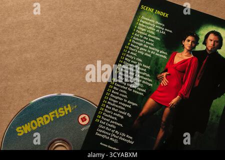 HALLE BERRY, JOHN TRAVOLTA, SWORDFISH, 2001 Stock Photo - Alamy